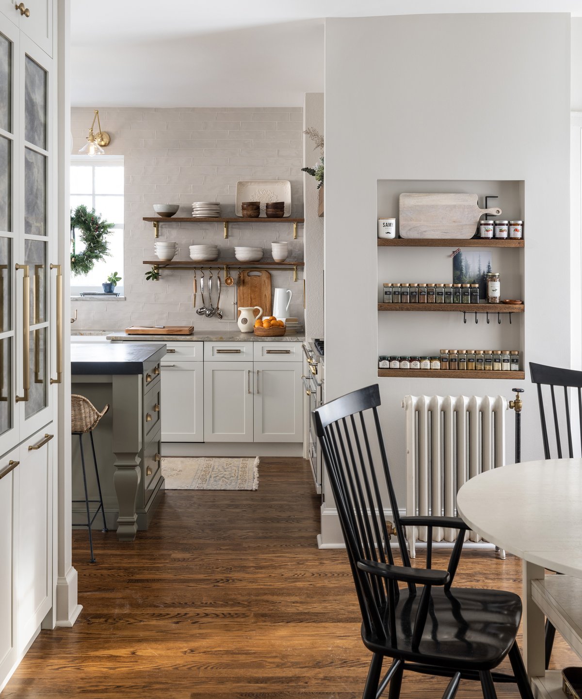 Celebrate Home for the Holidays: Kitchen Design Tips for Hosting Events